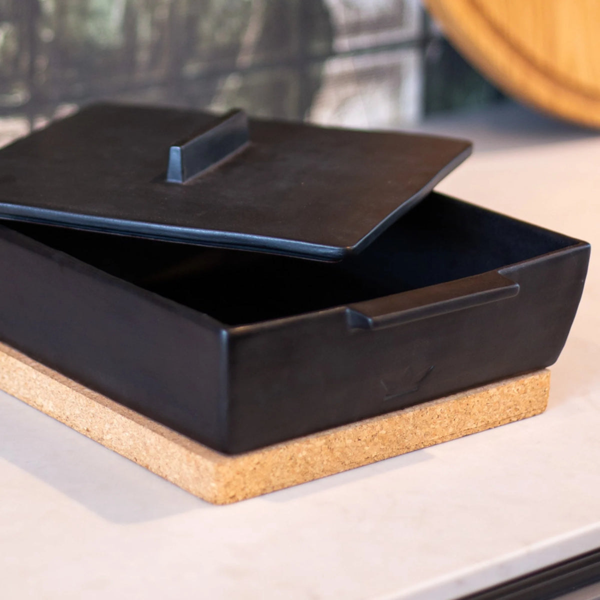 Dutchdeluxes - With lid and cork - Oven dish 20x13.5x8.5 cm - Black